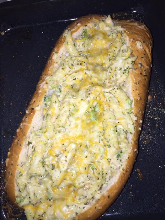 Cheesey chicken Alfredo stuffed bread – Recipes on a Budget